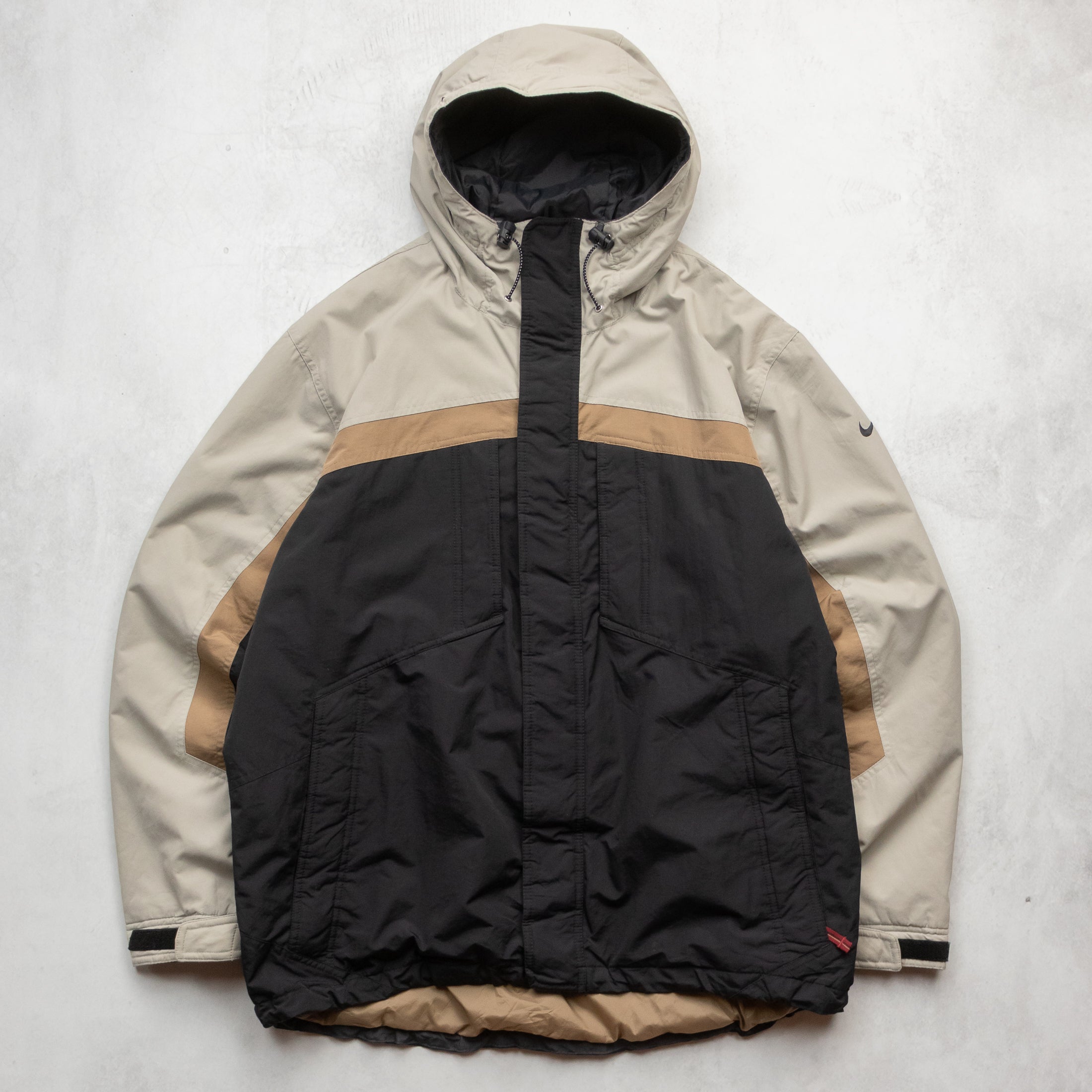 Vintage 2000s Nike Colour Block Hooded Quilted Jacket - L – AL Vintage